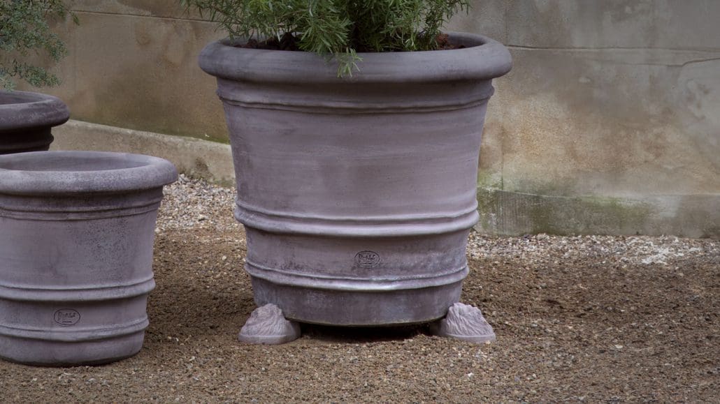 Pot Feet for Plant Pots – Elevate Your Plants | Bergs Potter